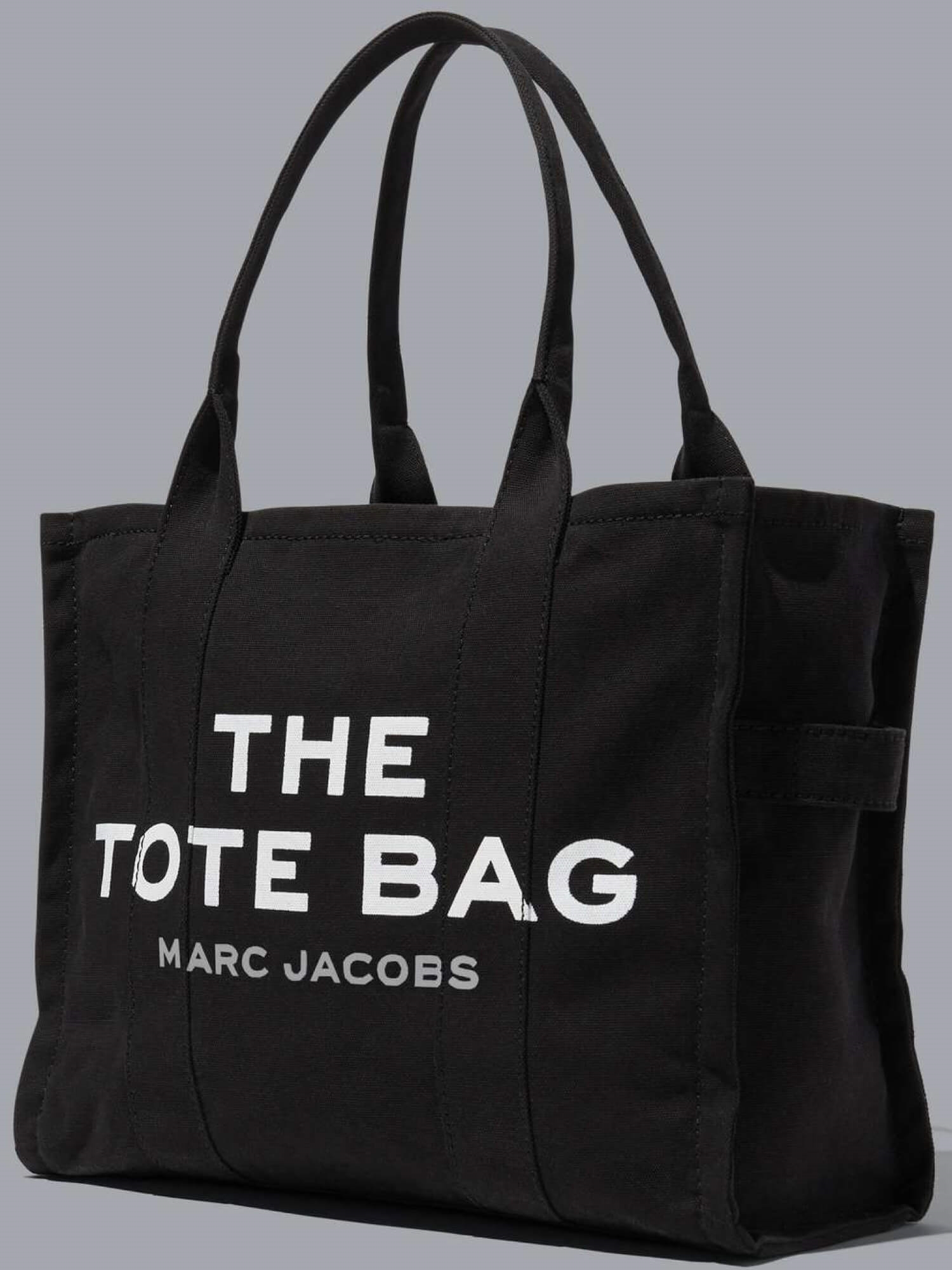 Marc Jacobs The Large Tote Bag I Sort → Shop her